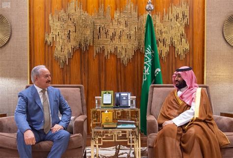 سعود بوست ولي العهد يستعرض مع “حفتر” تطورات الأحداث في الساحة الليبية