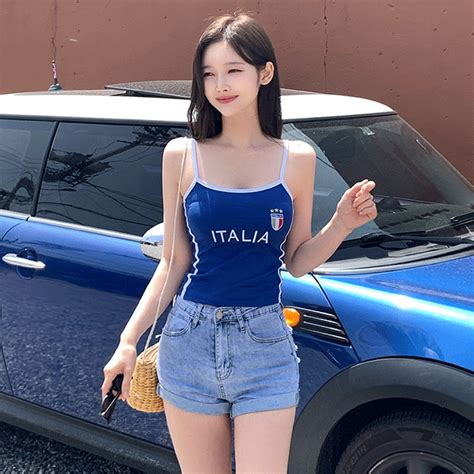 Hi Summer💙 이탈리아 블루 나시 레터링 프린팅 흠뻑쇼 워터밤 축제 바캉스 여름 여행 뷔스티에 크롭나시 크롭 크롭티 크롭탑 데님탑 청나시 데님나시 여름반팔 반팔