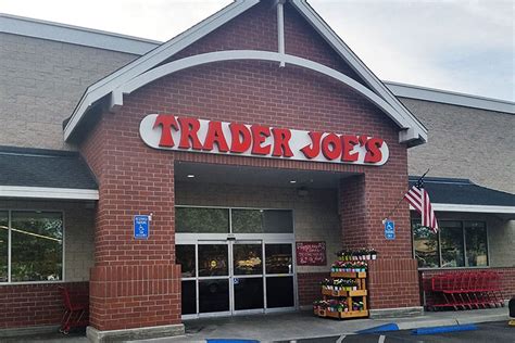Trader Joes Clovis 180 Grocery Store In Clovis 93611