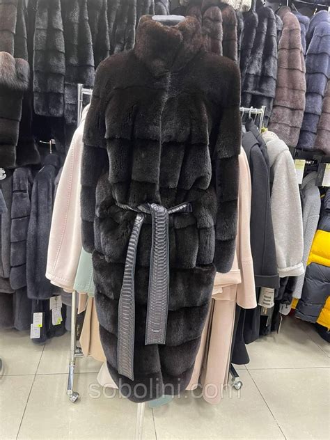 Модний фасон довгої шуби в наявності продаж ціна у Києві Жіночі шуби від Хутряна фабрика