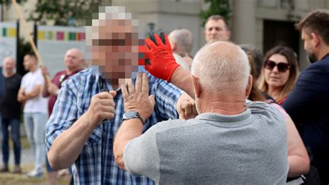 Bójka na spotkaniu z Kaczyńskim W ruch poszedł gaz łzawiący NAGRANIE