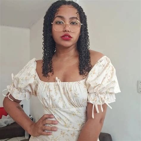 Rafaella Souza Souzaella • Threads Say More