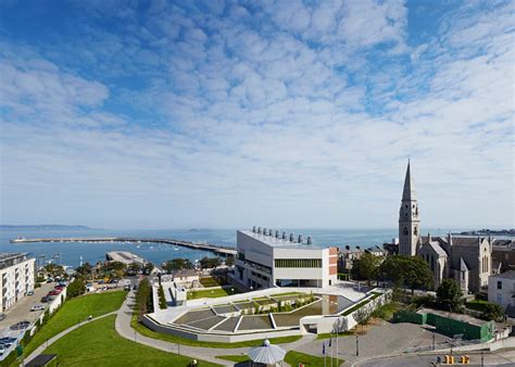 Granite Clad Library By Carr Cotter And Naessens Faces The Sea
