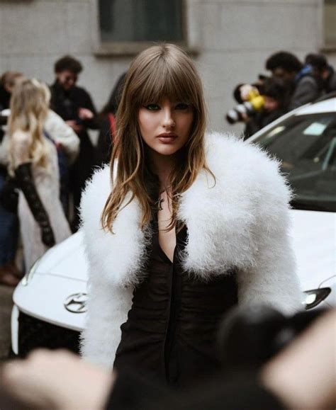 Pin De Agos Yeah Im Coming For Vic En Vic2 0 En 2024 Foto Bandas Musica