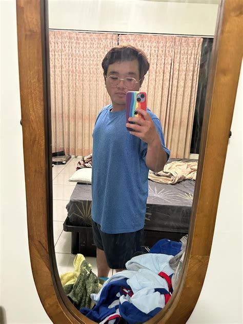安安大家好我是榴槤王子，我目前還是單身還是會發文章我就發發我徵男友條件給你們看看你們有沒有在上面好了是不是我很挑但我是真的很喜歡我開的條件的