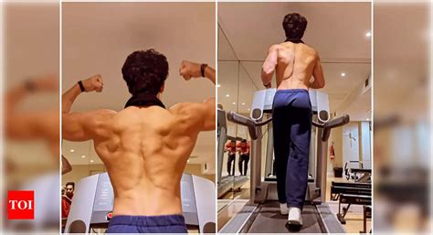 Watch Tiger Shroff Preps Up For The Climax Scene Of Ganapath Hindi