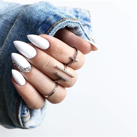 20 Simple And Elegant Dip Nail Ideas Belletag