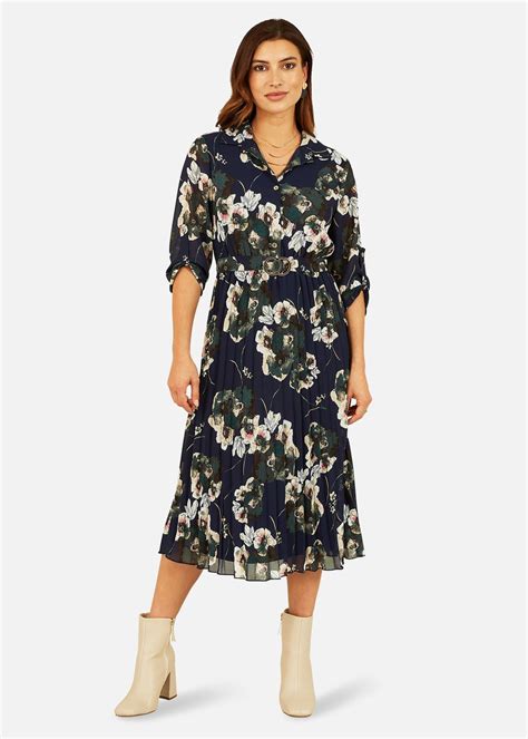 Mela Floral Print Gold Buckle Midi Dress In Navy Matalan