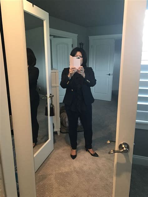 Pin By Sonya Niiranen On Stitch Fix Mirror Selfie Stitch Fix Selfie