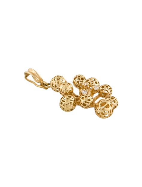 Gucci Gucci Faux Pearl And Crystal Lion Head Pendant Necklace Gold Tone