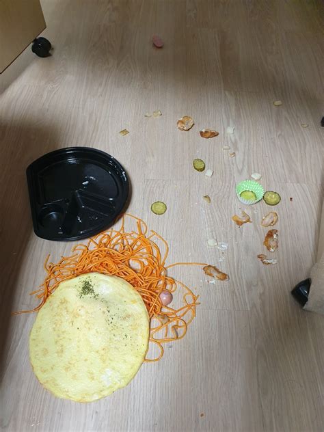 히히 맛있는 스파게티~ 유머 움짤 이슈 에펨코리아