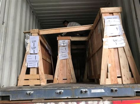 Modern Stringer Hidden Floating Stairs Customizable Design