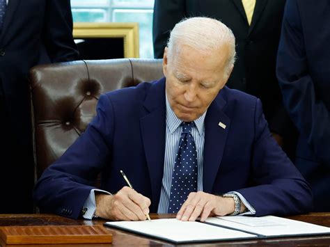 Biden Commutes The Sentences Of Nearly 1500 People In The Largest