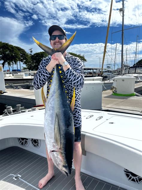 Unleashing The Storm Yellowfin Tuna Ahi Fishing In Hawaiian Waters SurReel Charters