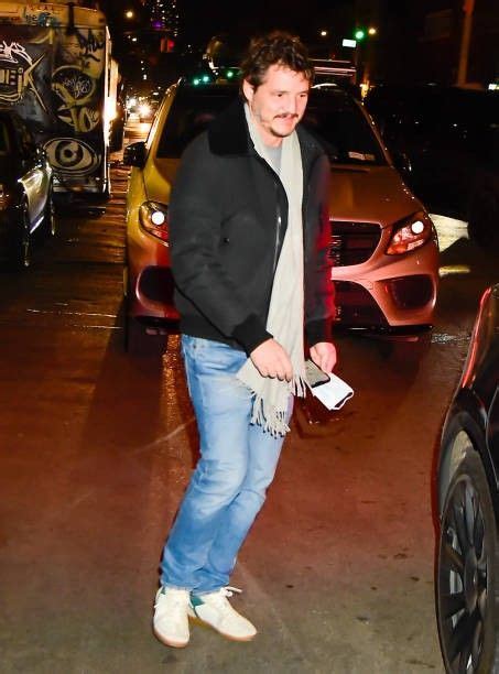 Pedro Pascal Spotted In Nyc Paparazzi Pic