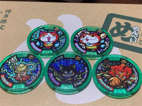妖怪ウォッチ 妖怪メダル ダークニャン ジバニャン メラメライオン ヒライ神 By メルカリ