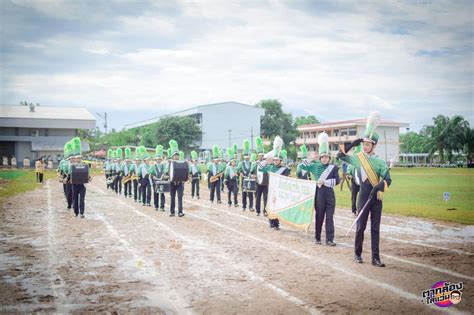 ฝากบอกเด็กบางขันวิทยา ฝากถึง ปริม 1 2 ว่าอย่าอ้อร้อ เรื่องตดเพลาๆลงมั้ง 😛 ฝากบอกเด็กบางขัน