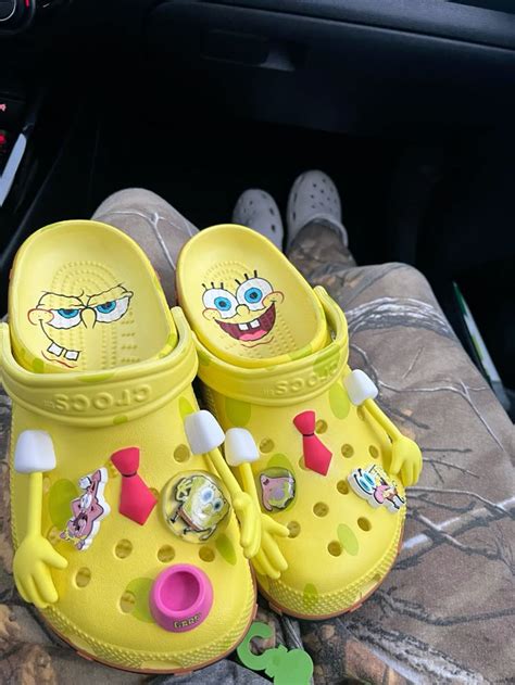 Spongebob Crocs🍍 Crocs Fashion Cool Crocs Pretty Shoes Sneakers