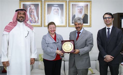 الدكتور مصطفى السيد يستقبل سفير تركيا في البحرين