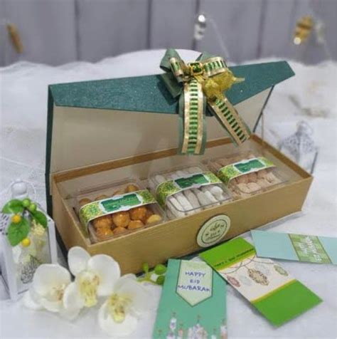 Hampers Raya Food And Drinks T Baskets And Hampers On Carousell