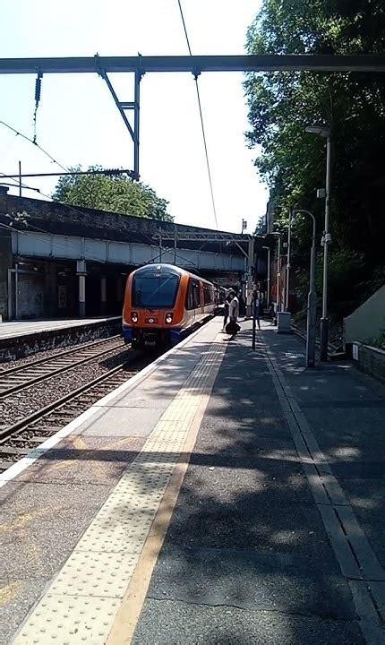 Class 710 Arrives At Clapton Youtube