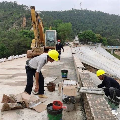 事发都杨大洞水库现场去片 干渠 修整 东西