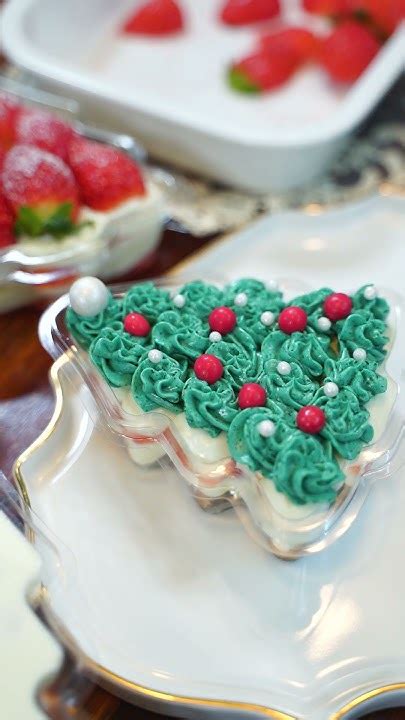 🎄똥손도 가능한 4가지 예쁜 딸기티라미수 Youtube