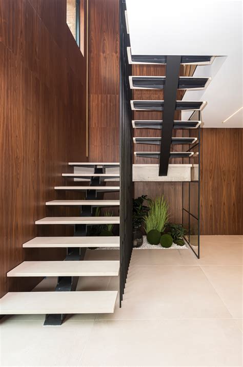 10 Modelos De Escaleras Para Casas Spiral Stairs Desi