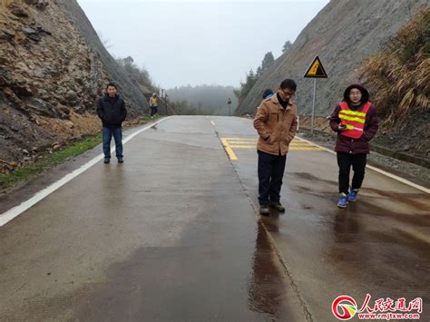 江西崇仁公路分局配合赣东路桥设计院调查灾毁情况 公路 人民交通网