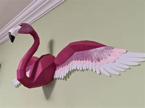 Розовый фламинго на стену Конструктор бумажный 3d скачать бесплатные