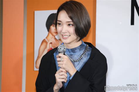 画像4451 剛力彩芽、鍛え上げられた腹筋に「バキバキですごい」の声 唐田えりかが公開 モデルプレス