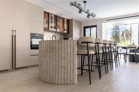 Art גלריה לריהוט כשעיצוב יופי ואיכות נפגשים כעשרים שנים אנחנו מייצרים רהיטים לפי הזמנה