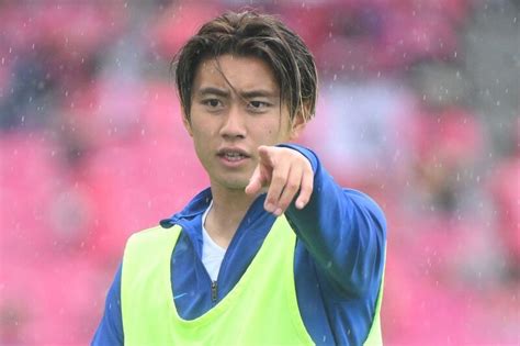 【サッカー】決勝点アシストの荒木遼太郎 脳振とうで心配の声「後から悪化は怖い」 フットボール速報