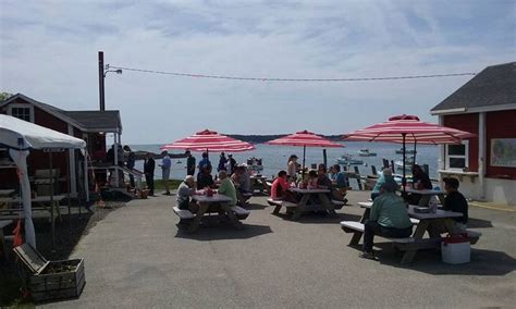 This Tiny Shop In Maine Serves Lobster To Die For Maine Vacation