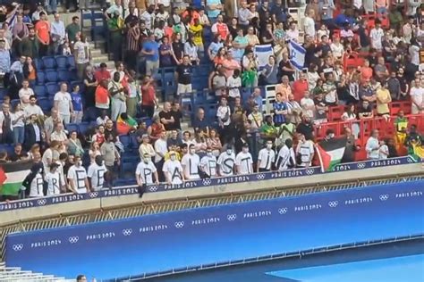 Free Palestina Y Abucheos Durante El Himno De Israel En Los Juegos