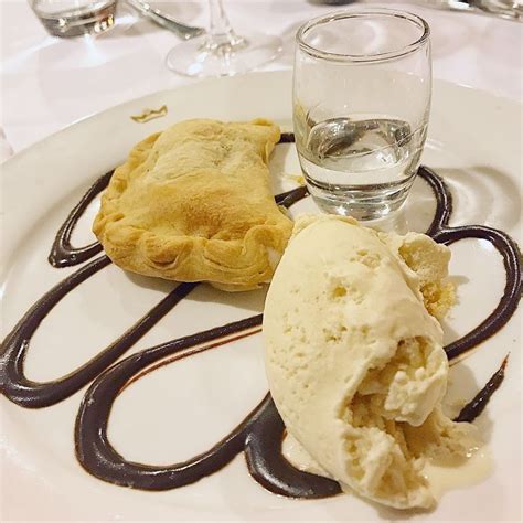Chocolate Empanada And Ice Cream An Riu Palace Tropical Bay Food