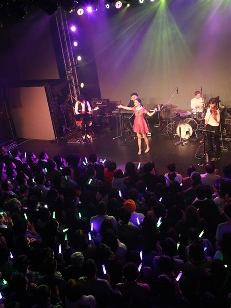 スマイレージ楽曲も披露田村芽実がソロデビュー後初のワンマンライブ 1stミニアルバム発売も発表 Girlsnews