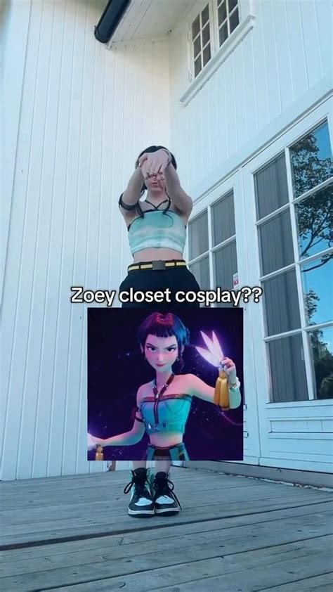 Zoey Dancing To Golden Cosplay By Mumii Cos Cosplay Kpopdemonhunters Kdh Zoey