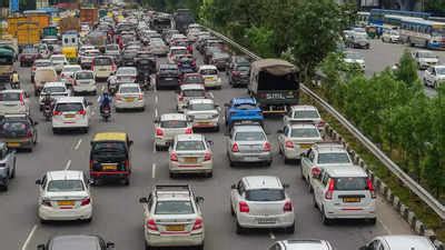 Police Trying Out New Plan To Reduce Traffic Congestion In Delhis Karol Bagh Delhi News The