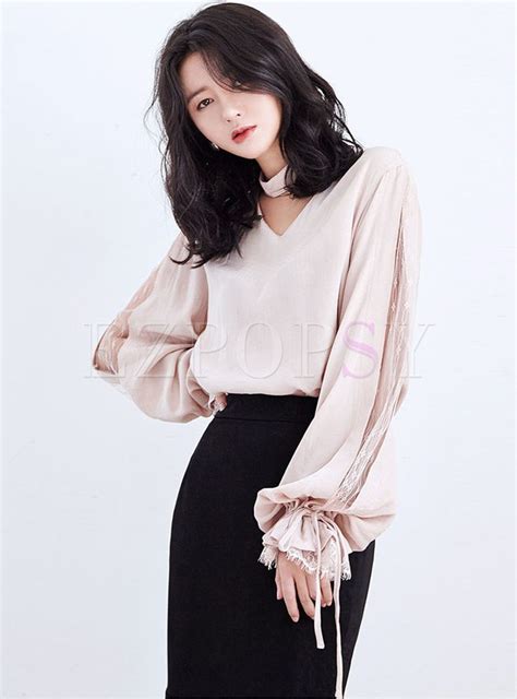 Elegant Lace Splicing V Neck Lantern Sleeve Blouse Lantern Sleeved