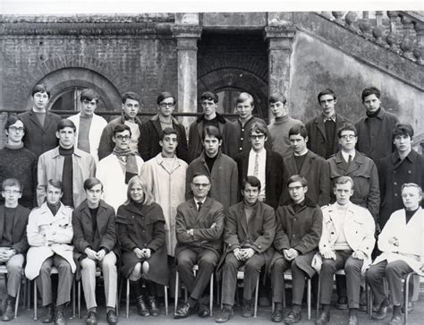 Photo De Classe 1ère De 1967 Lycée Henri Martin Copains Davant