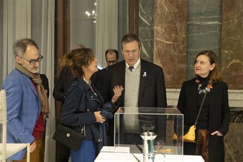 Se Inauguró La Muestra Diseño Italiano La Belleza De Lo Cotidiano