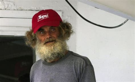 Un marin australien et son chien à la dérive dans le Pacifique secourus
