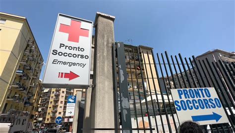 Napoli Picchiato Dal Parcheggiatore Abusivo Davanti All Ospedale Era