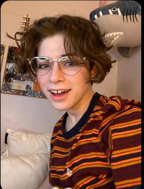 Addison Grace Scrolller