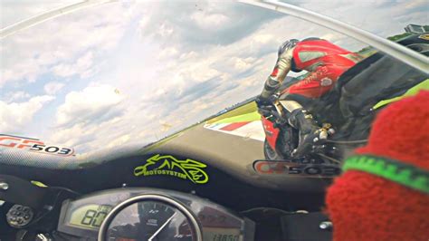 Difficulty Of Overtaking A Fast R1 With An R6 YouTube