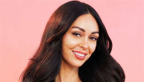 The Bachelors Allison Hollinger Had Mixed Feelings About Her Sister