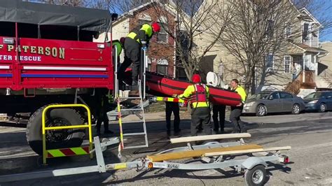 Paterson Nj Fire Dept Squad 6a Rescue 2 And Ems 4 Picking Up With The