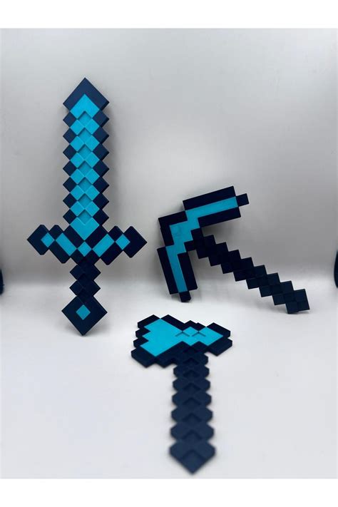 Home Game Minecraft Elmas 3 Lü Set Balta Kılıç Kazma Figür