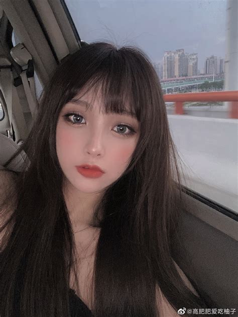 网红美女高肥肥爱吃柚子可爱写真美照好漂亮